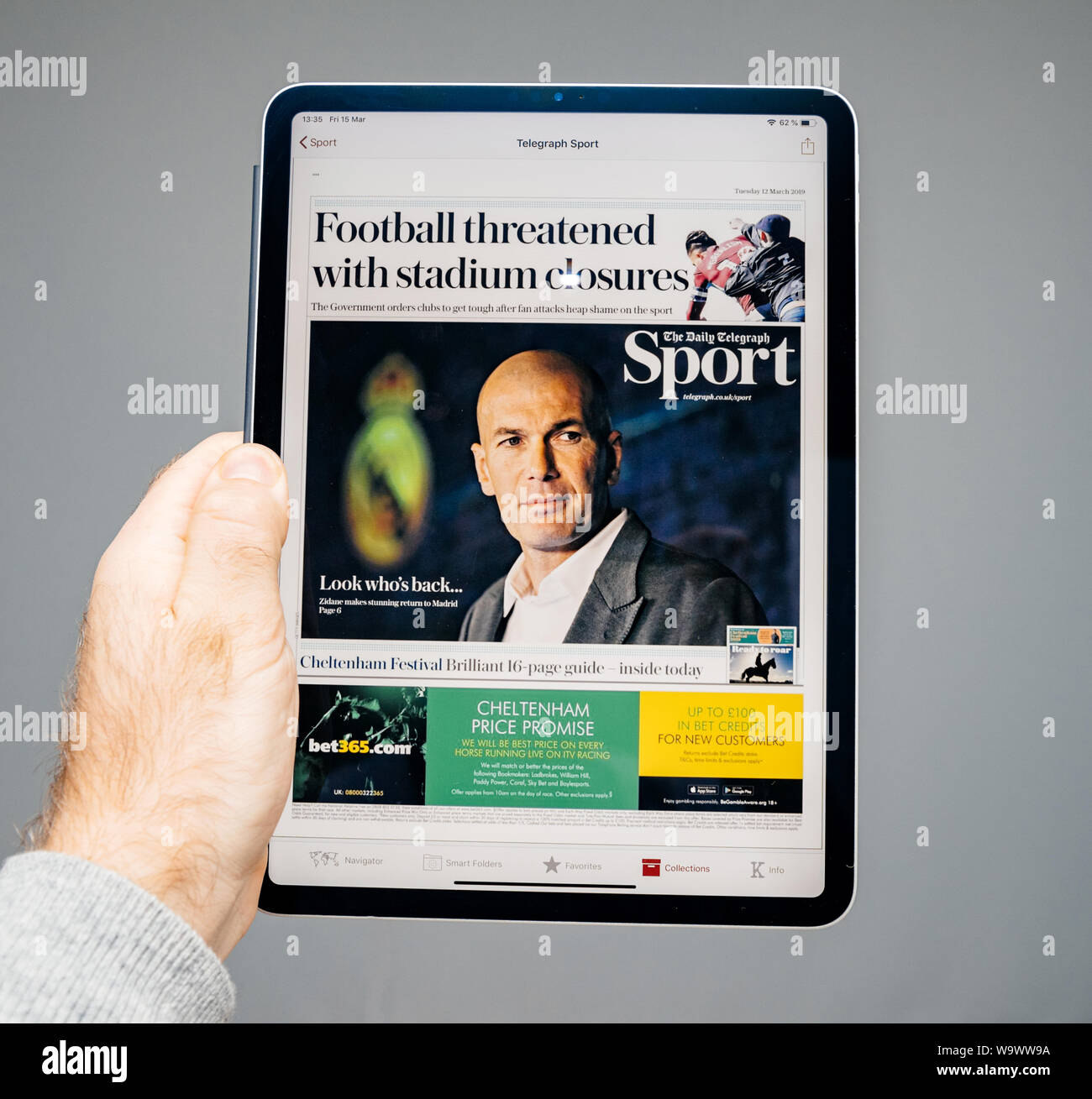 Digital news hi-res stock photography and images - Alamy