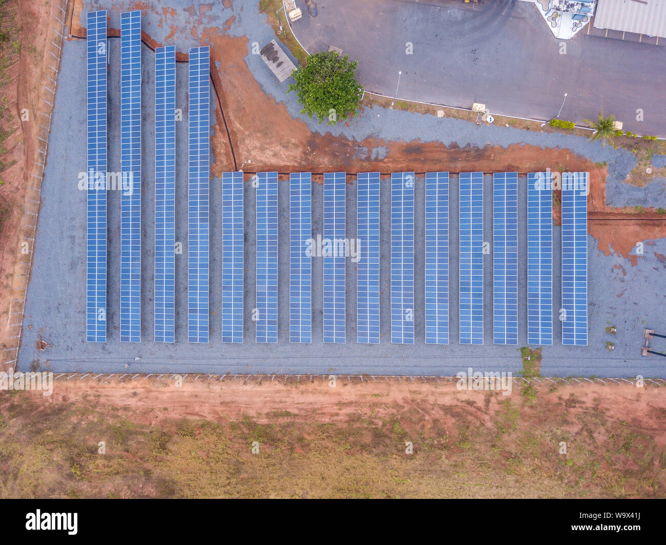 Solar cell factory hi-res stock photography and images - Alamy