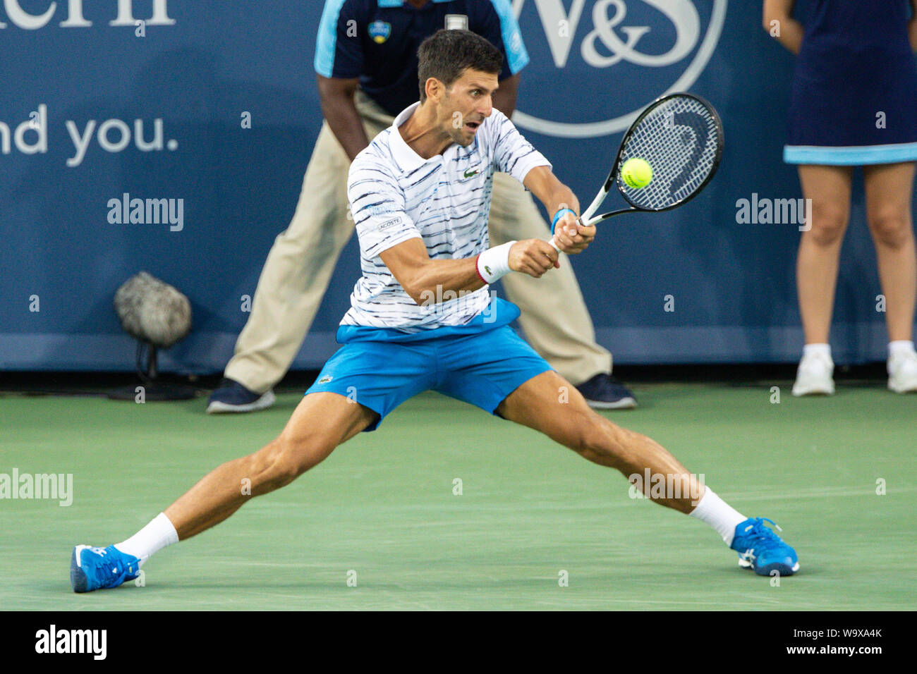 Mason, Ohio, USA. 15th Aug, 2019. Novak Djokovic (SRB) hits a backhand ...