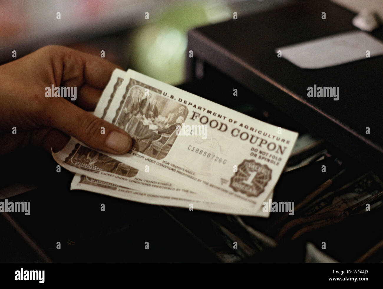 Grocery store food stamps hi-res stock photography and images - Alamy