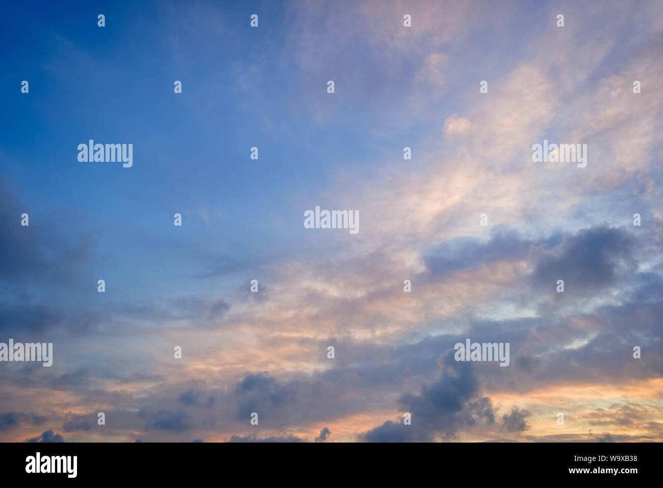 Spectacular sun rays hi-res stock photography and images - Alamy