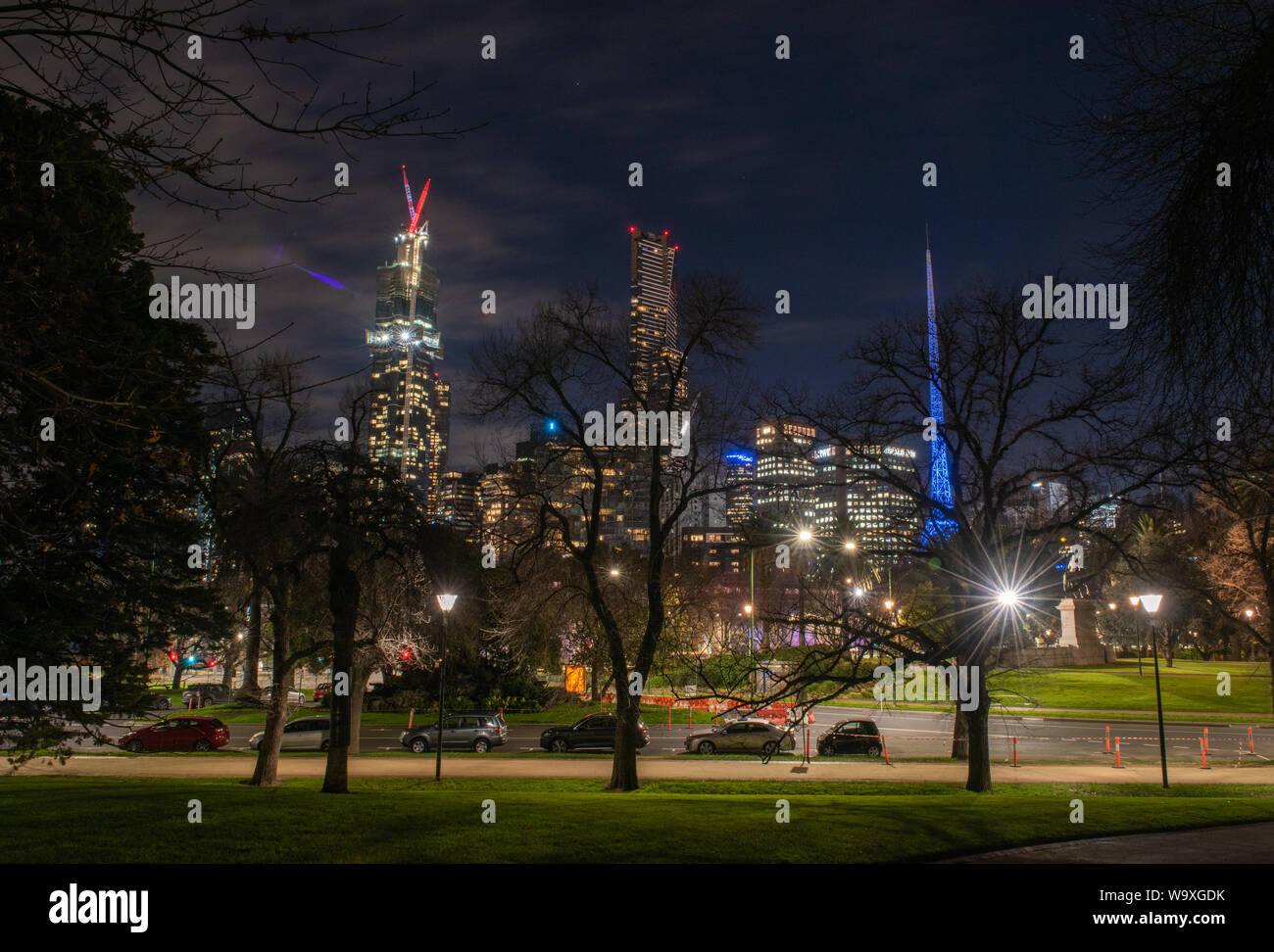 Melbourne skyline at night viewed from botanical park Stock Photo - Alamy