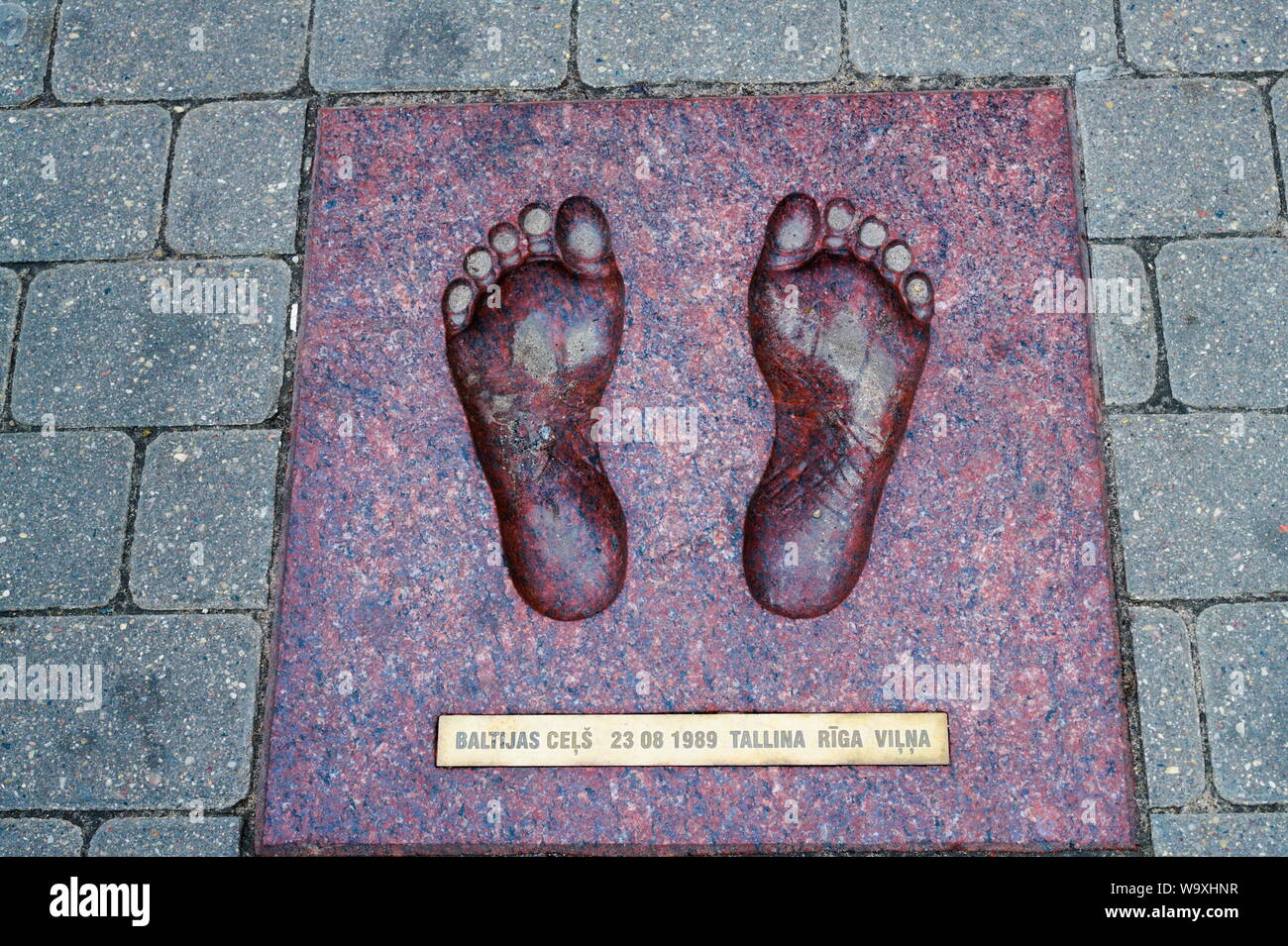 Baltic way 1989 hi-res stock photography and images - Alamy