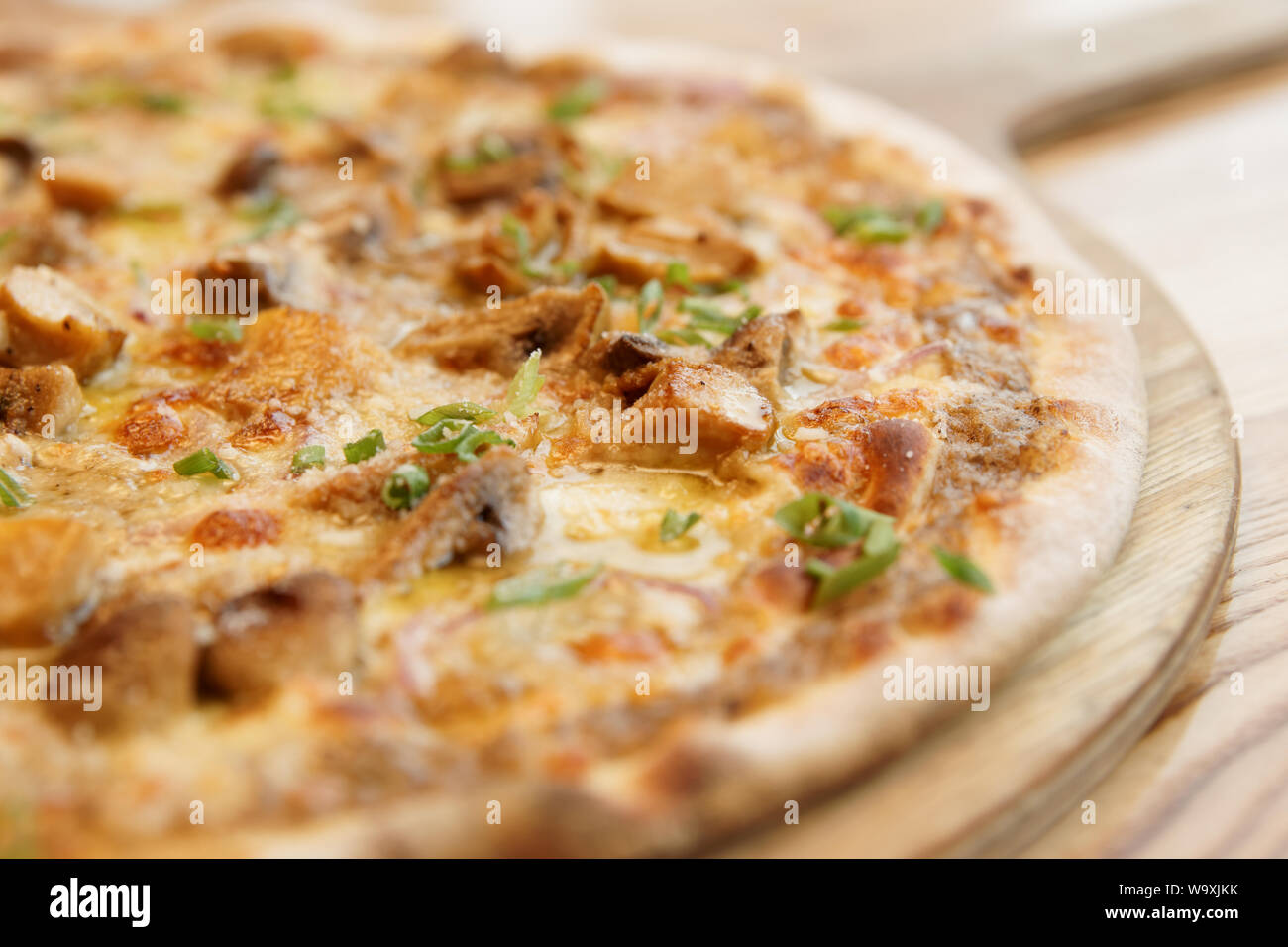 Pizza with porcini mushrooms, close-up Stock Photo - Alamy