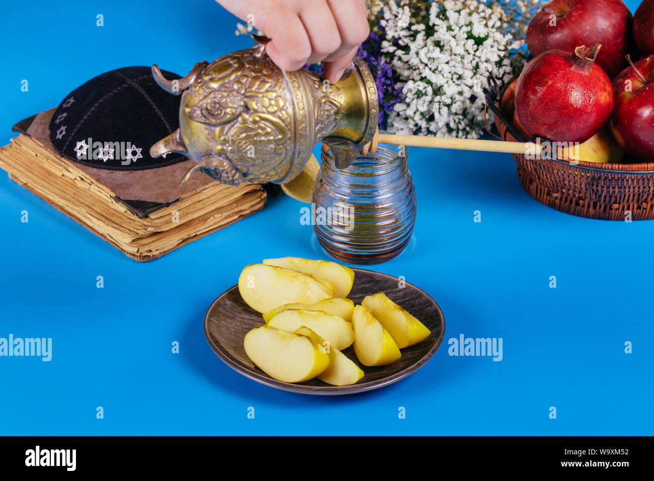 Jewish Holiday Rosh hashanah jewish New Year holiday traditional ...