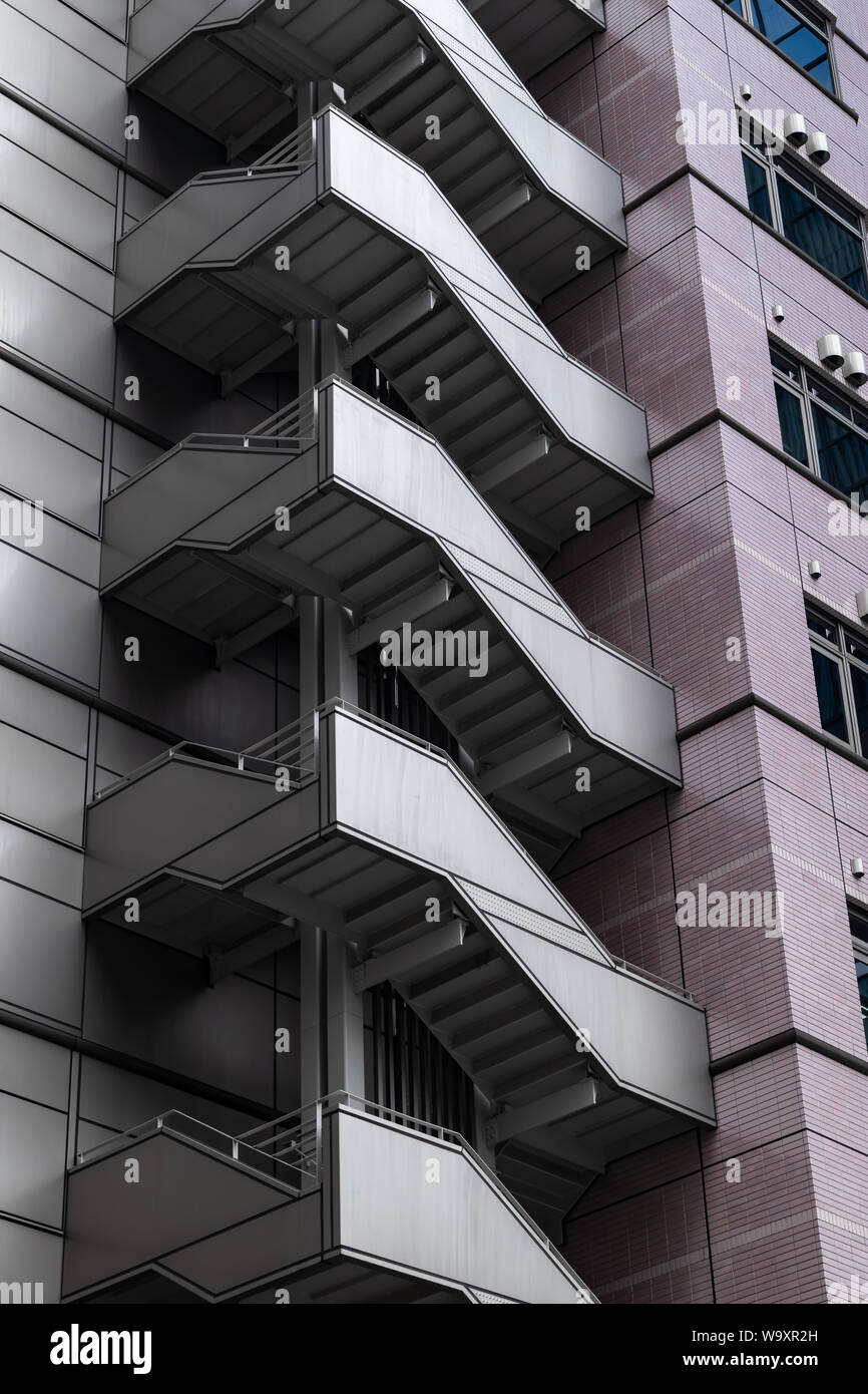 Modern Office Building in Tokyo. Straight lines in Structure Stock ...