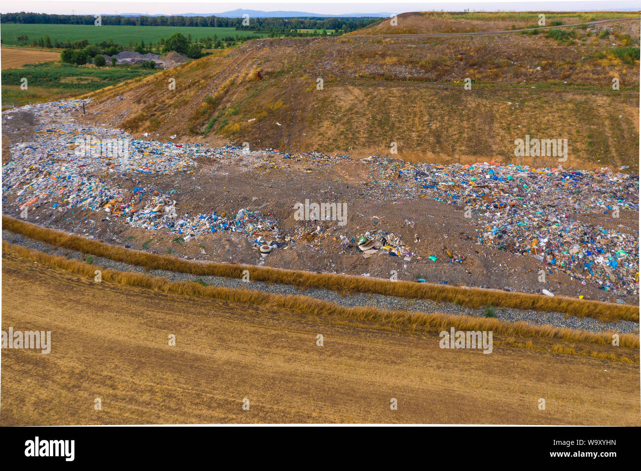 Plastic waste mountain hi-res stock photography and images - Alamy