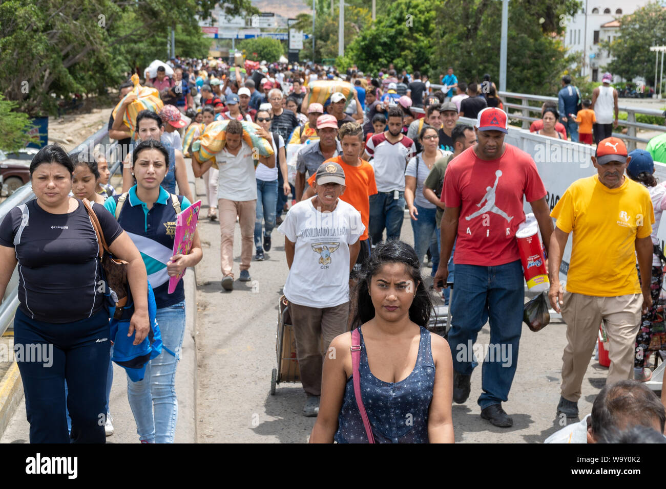Cucuta, Norde De Santander, Colombia. 9th Aug, 2019. People seen ...