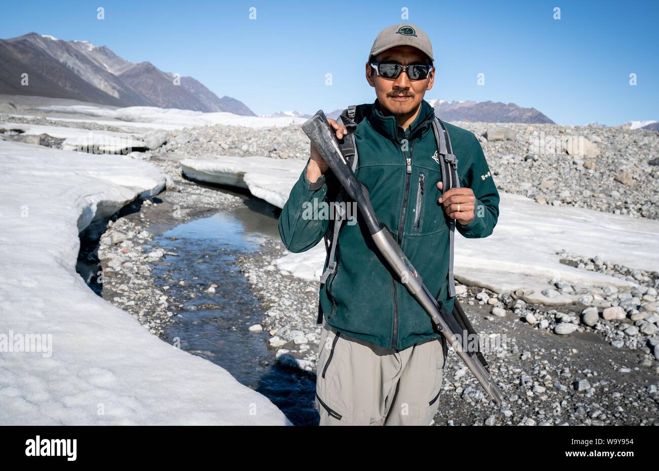 Pond Inlet, Canada. 15th Aug, 2019. The park ranger, Brian Koonoo ...