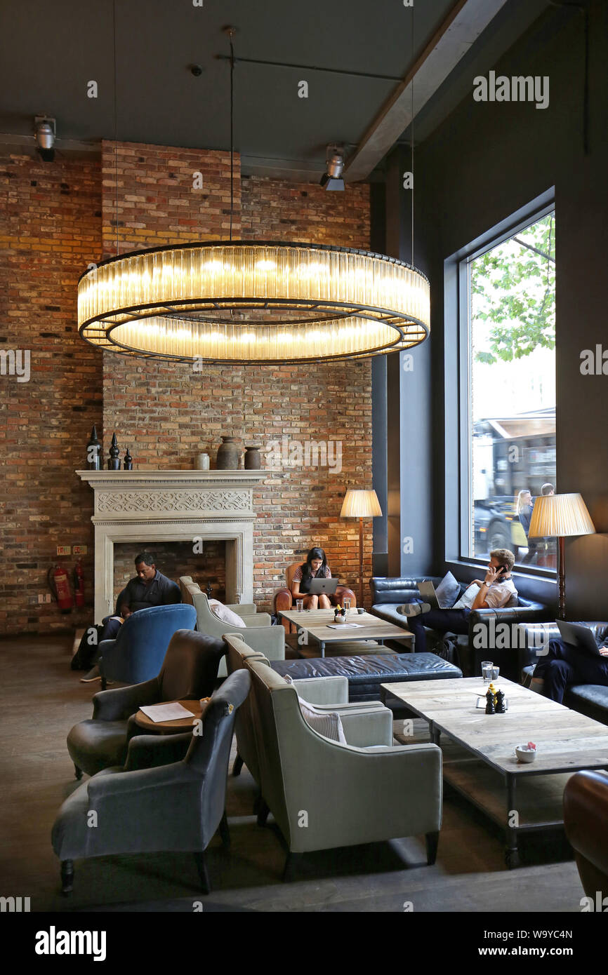Lobby interior restaurant hi-res stock photography and images - Alamy