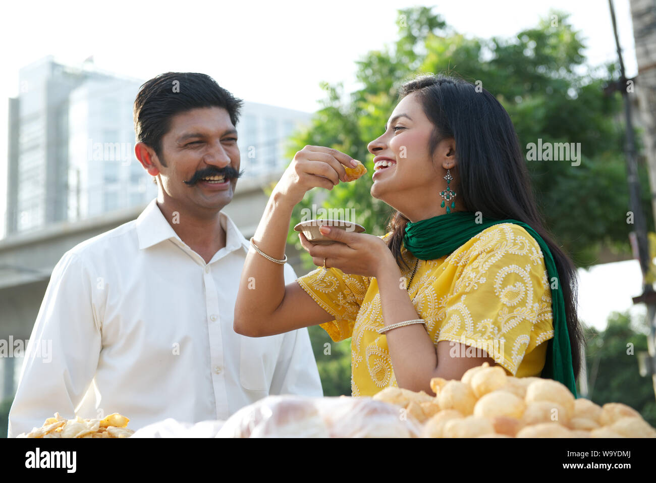 Panipuri hi-res stock photography and images - Alamy