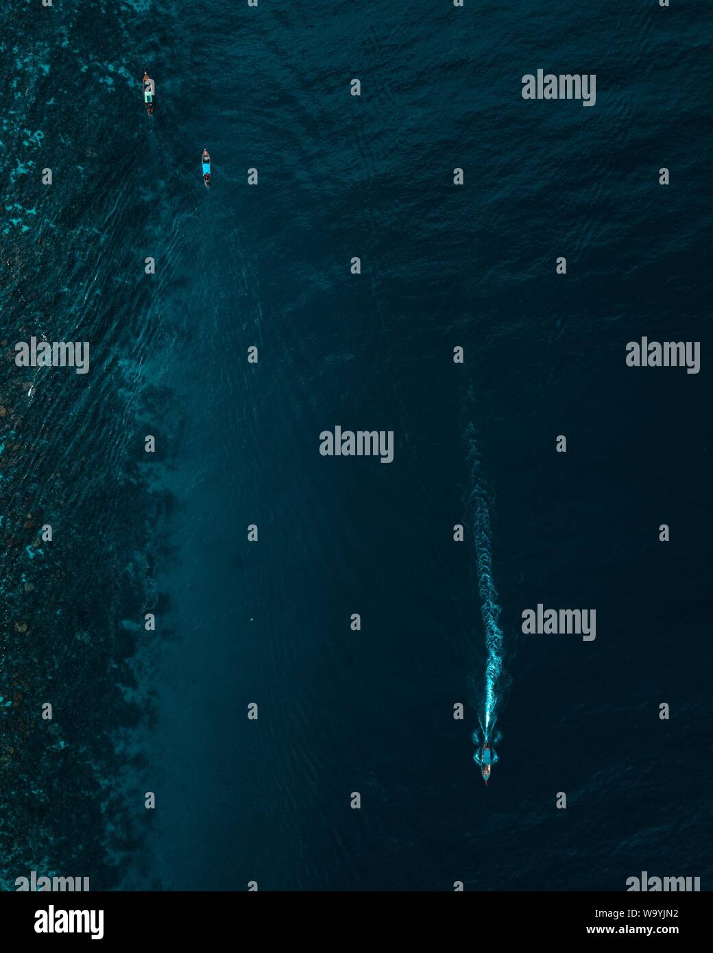 Aerial colorful boats floating beautiful hi-res stock photography and ...