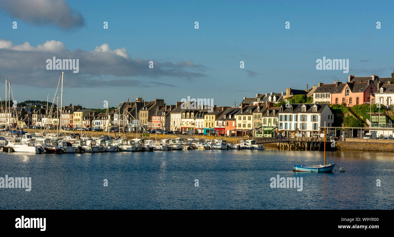 Camaret-sur-Mer . Crozon peninsula. The harbour. Finistere department ...