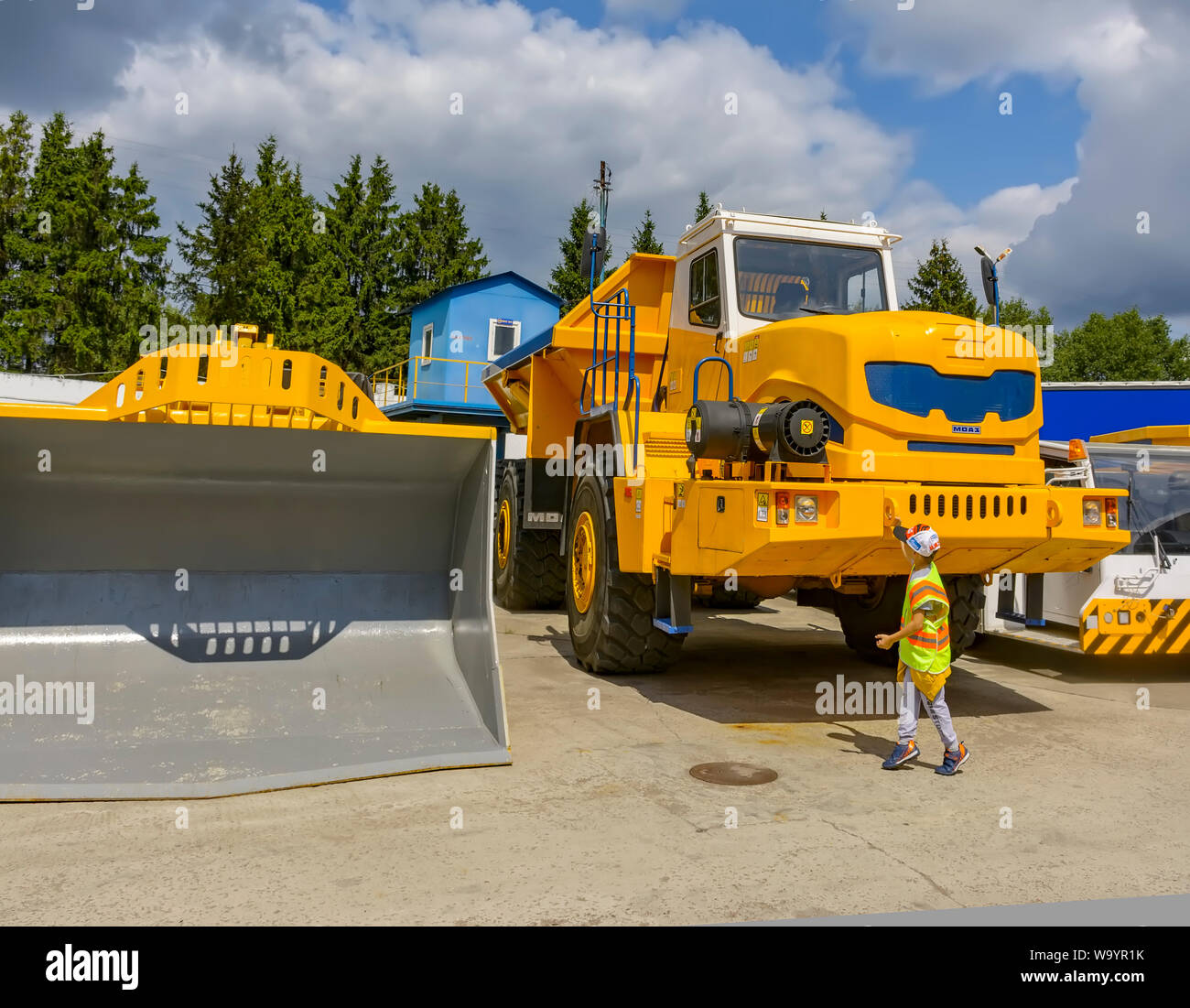 Belaz excursion hi-res stock photography and images - Alamy