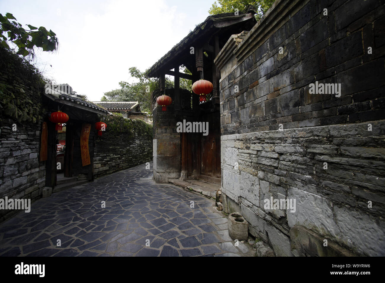 Qingyan hi-res stock photography and images - Alamy