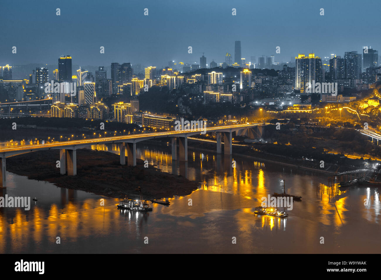 Changjiang river bridge in chongqing Stock Photo - Alamy