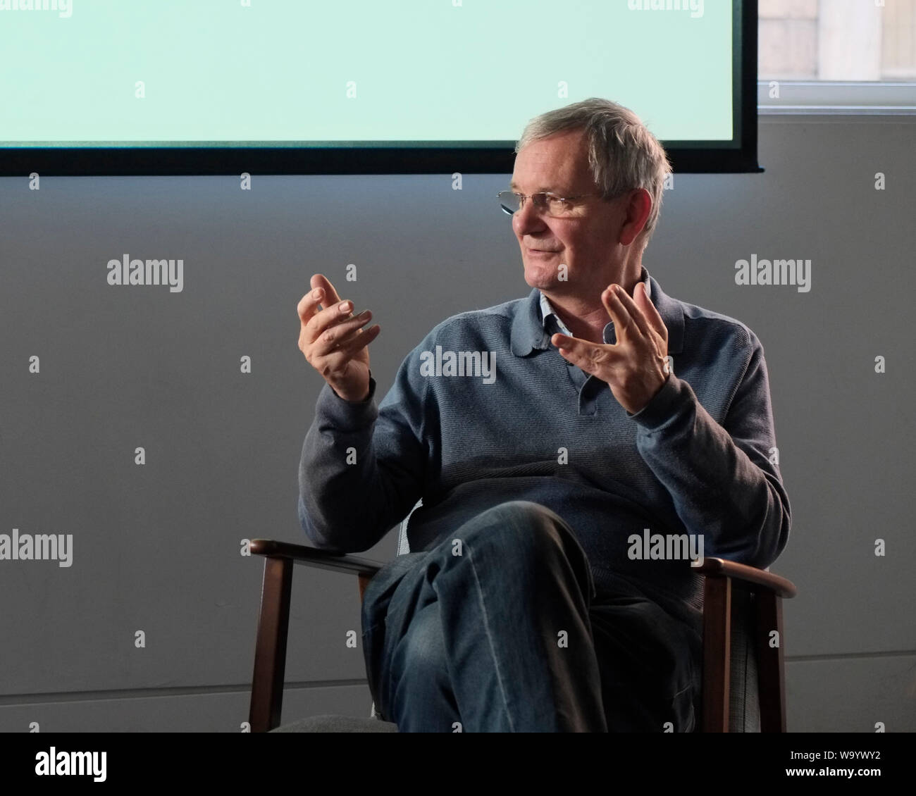 Martin parr hi-res stock photography and images - Alamy