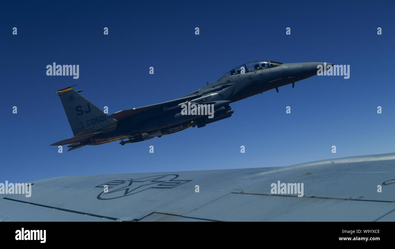 Aerial target squadron hi-res stock photography and images - Alamy