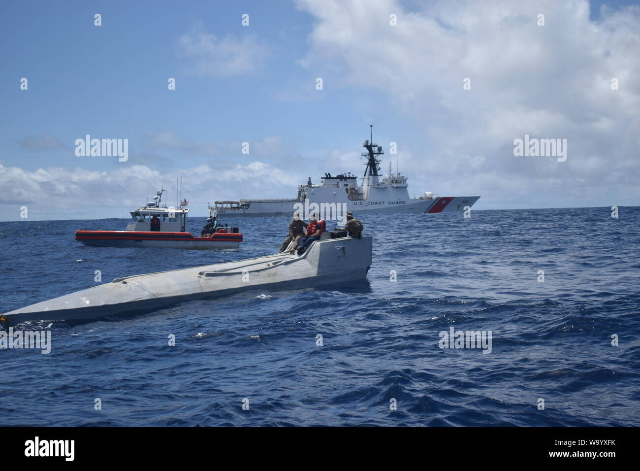 U s coast guard cutter midgett hi-res stock photography and images - Alamy