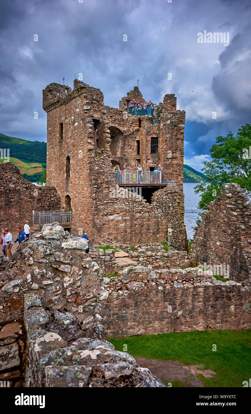 Urquhart castle hi-res stock photography and images - Alamy