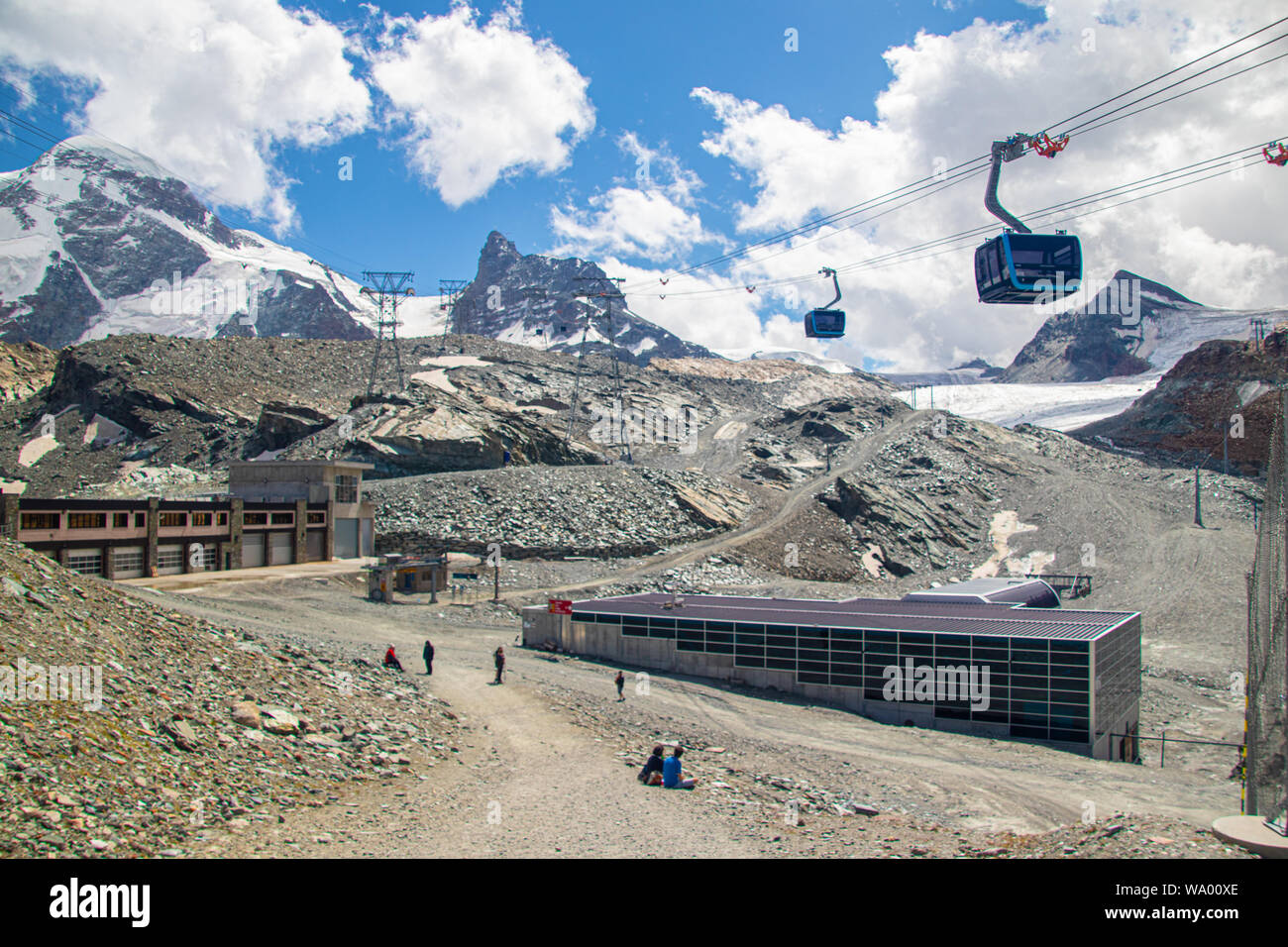 Pictures of a Zermatt town and mountain at sunny day Stock Photo - Alamy
