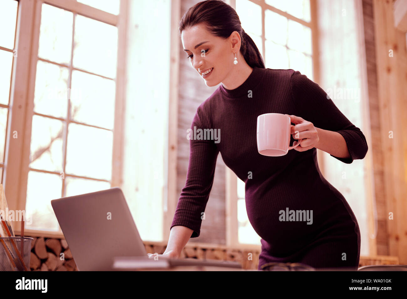 Employment period hi-res stock photography and images - Alamy
