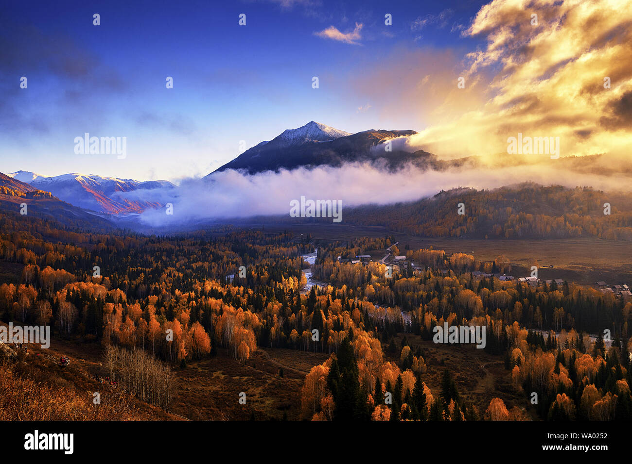 Xinjiang acaroid village scenery Stock Photo - Alamy