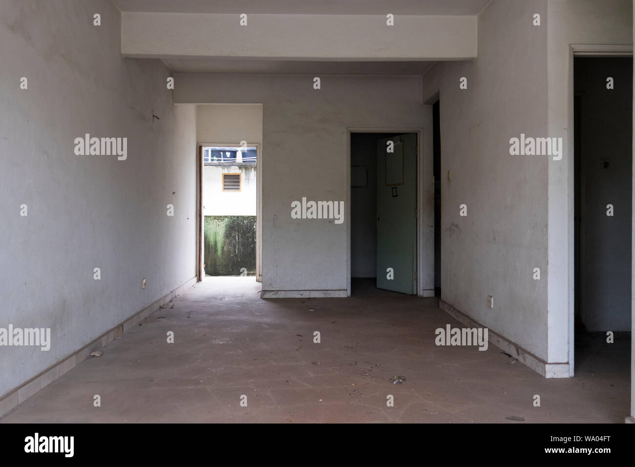 Trashed room hi-res stock photography and images - Alamy