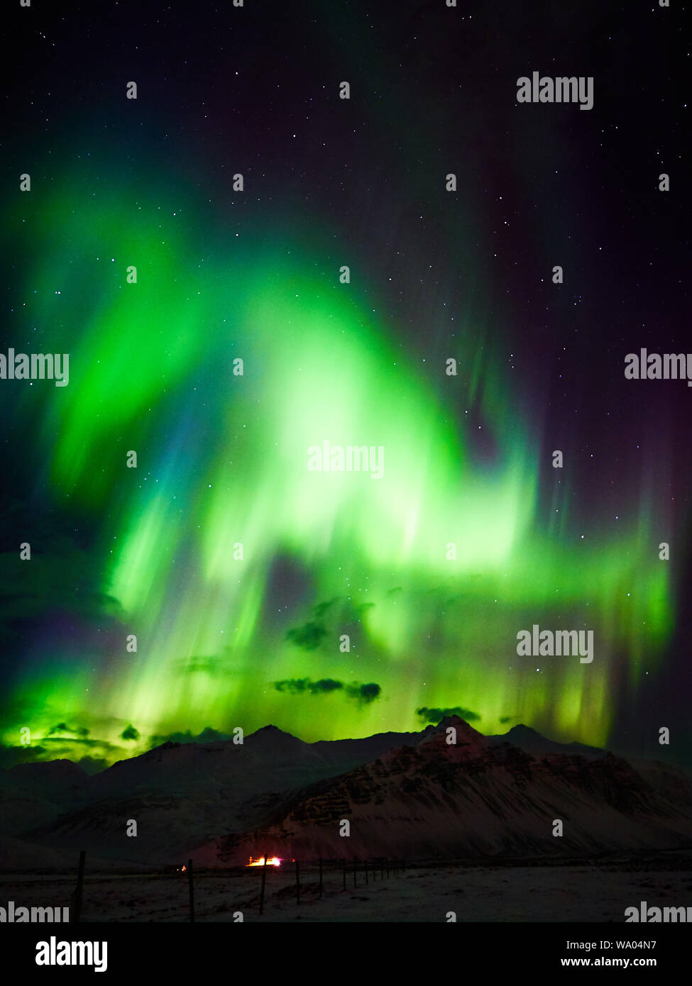 Aurora borealis at the north pole hi-res stock photography and images ...