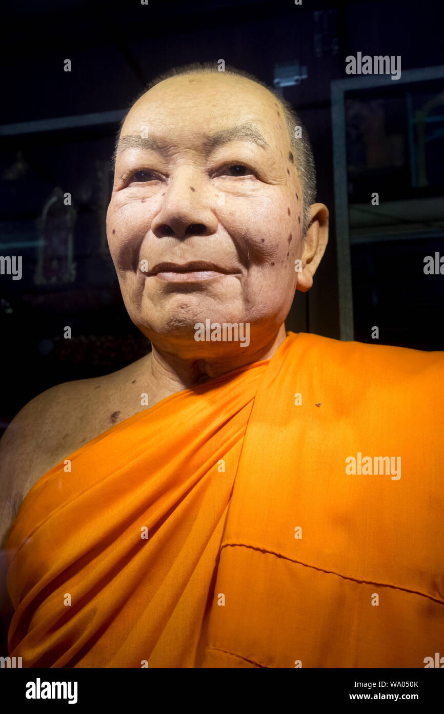 Monk figure hi-res stock photography and images - Alamy