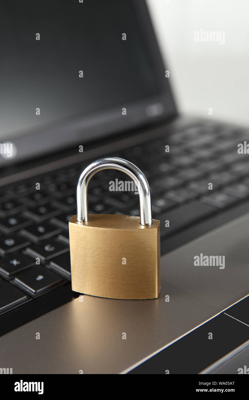 Computer efficiency hi-res stock photography and images - Alamy