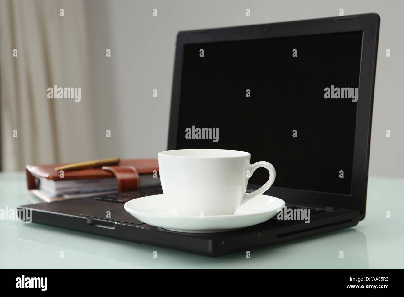 Laptop blank screen tea hi-res stock photography and images - Alamy