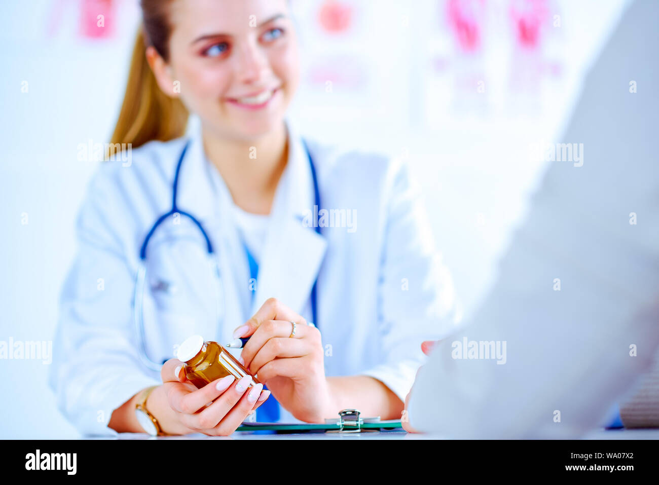 Paramedic emergency medication patient hi-res stock photography and ...