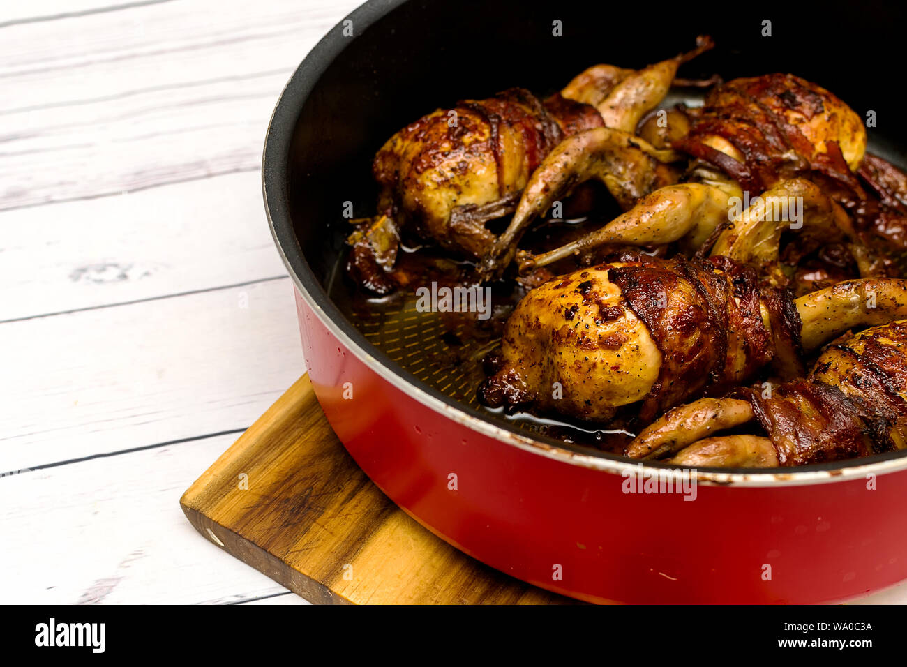 Quail grill hi-res stock photography and images - Alamy