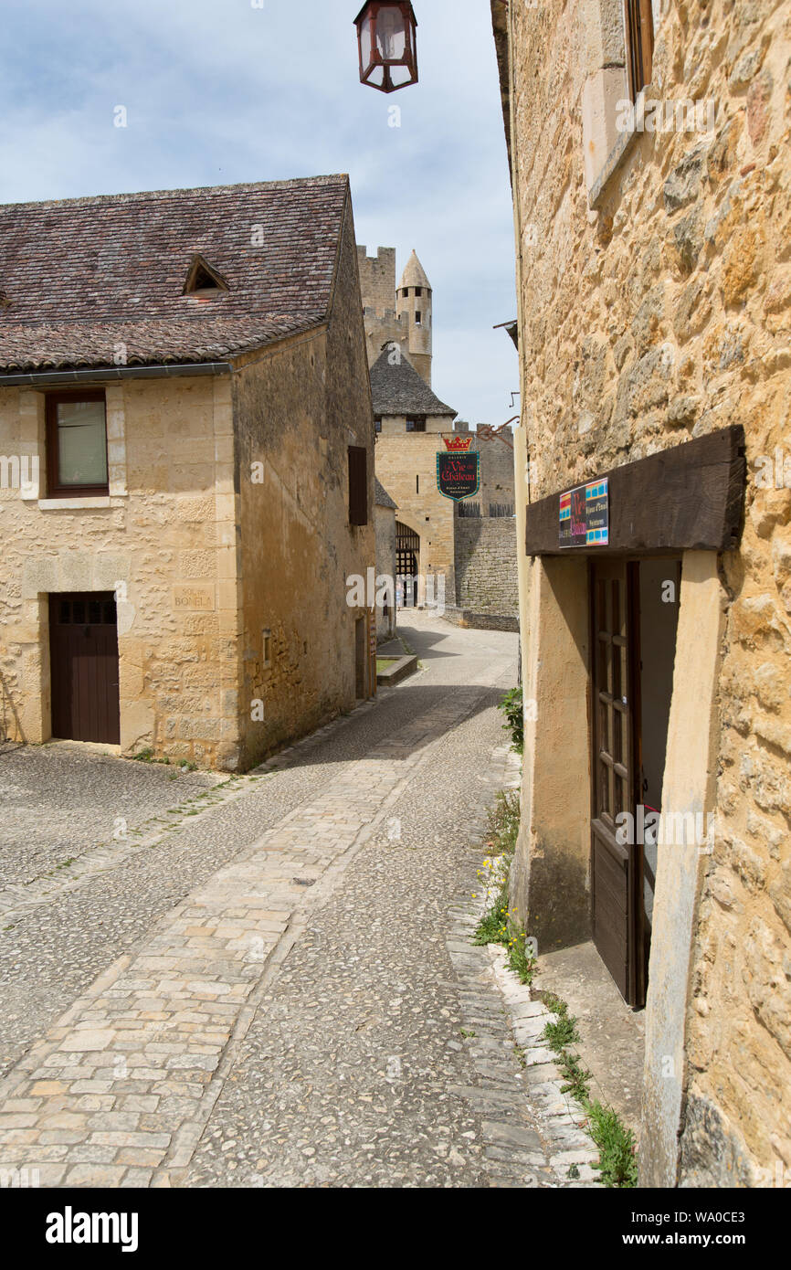 Village of Beynac-et-Cazenac, France. Picturesque view of Beynac’s ...
