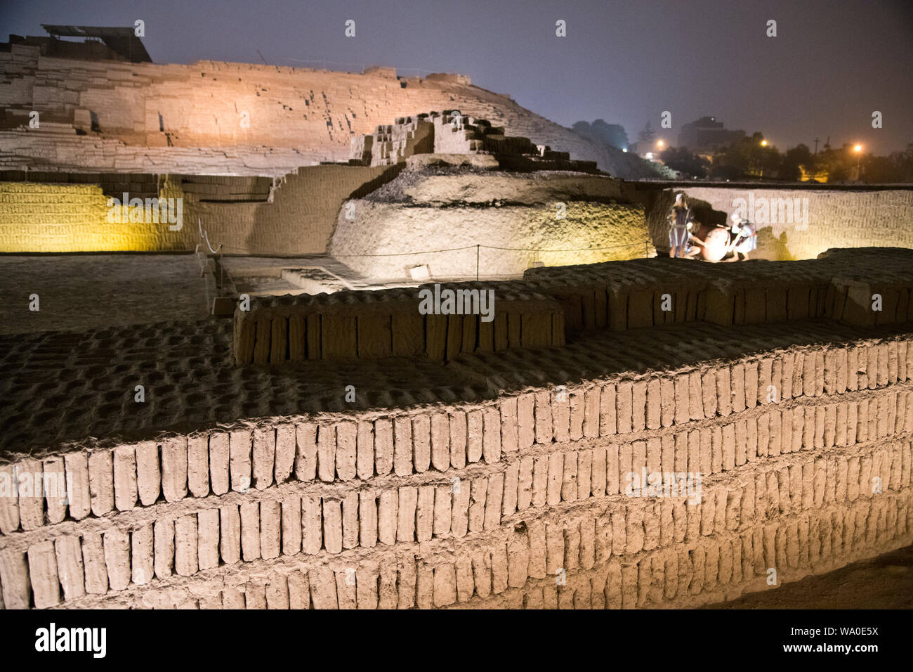 Huaca huallamarca hi-res stock photography and images - Alamy