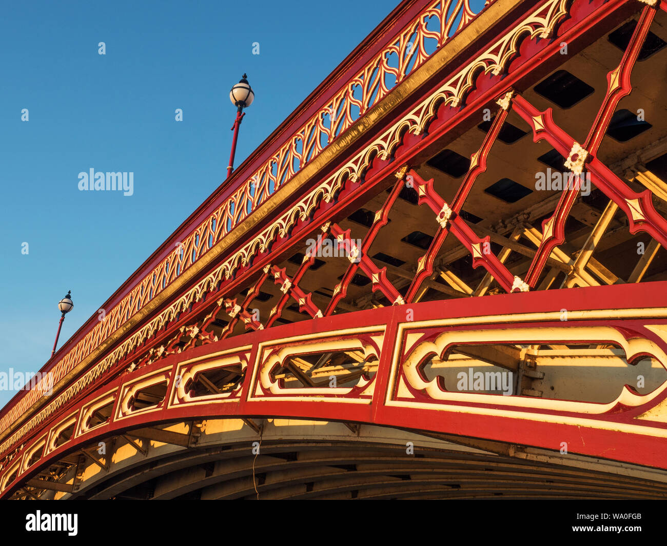 Victorian bridge leeds hi-res stock photography and images - Alamy