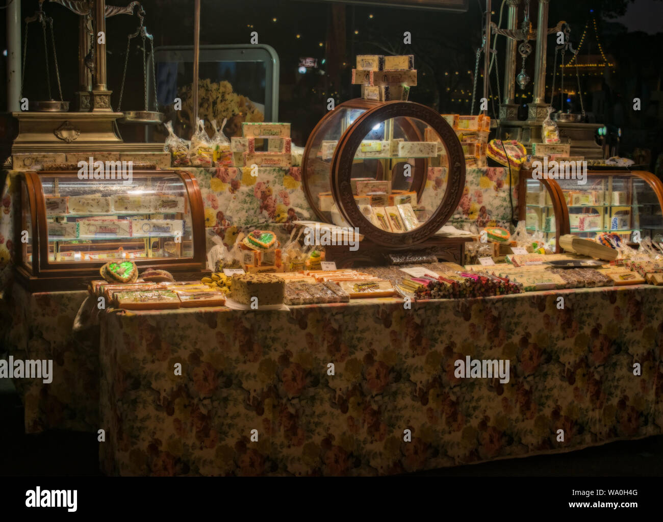 Stand traditional sweets hi-res stock photography and images - Alamy