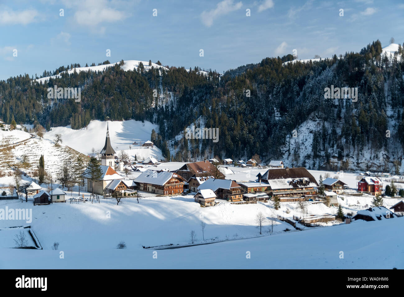 Winter in Trub Dorf im tiefverschneiten Emmental Stock Photo - Alamy