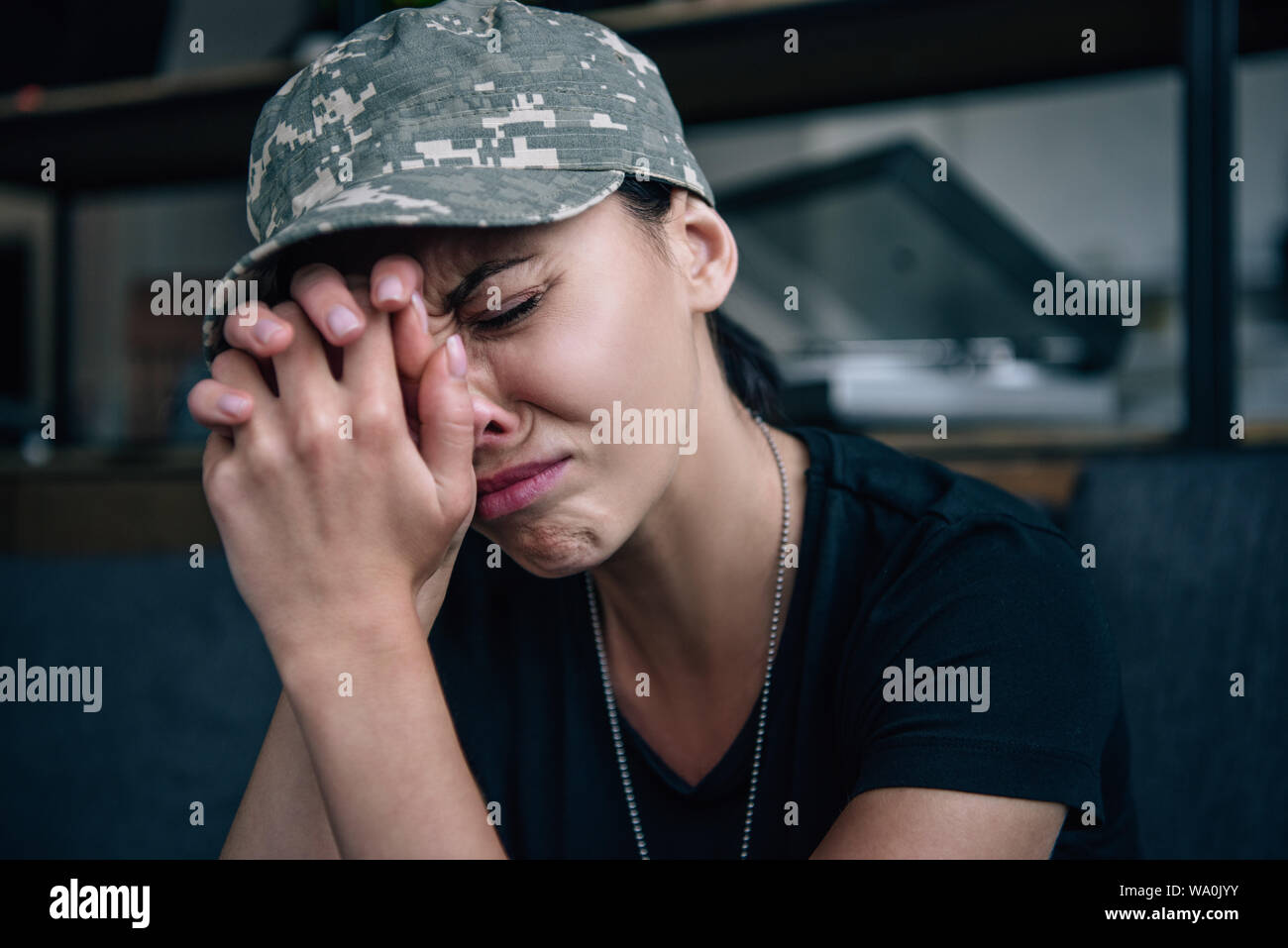 Crying cry emotional army hi-res stock photography and images - Alamy