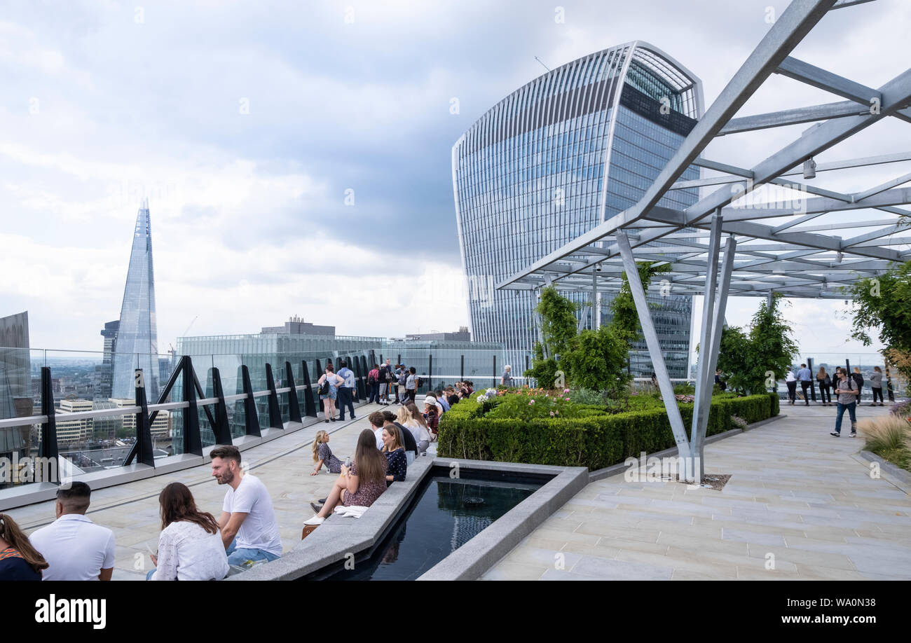 Fen court gardens hi-res stock photography and images - Alamy