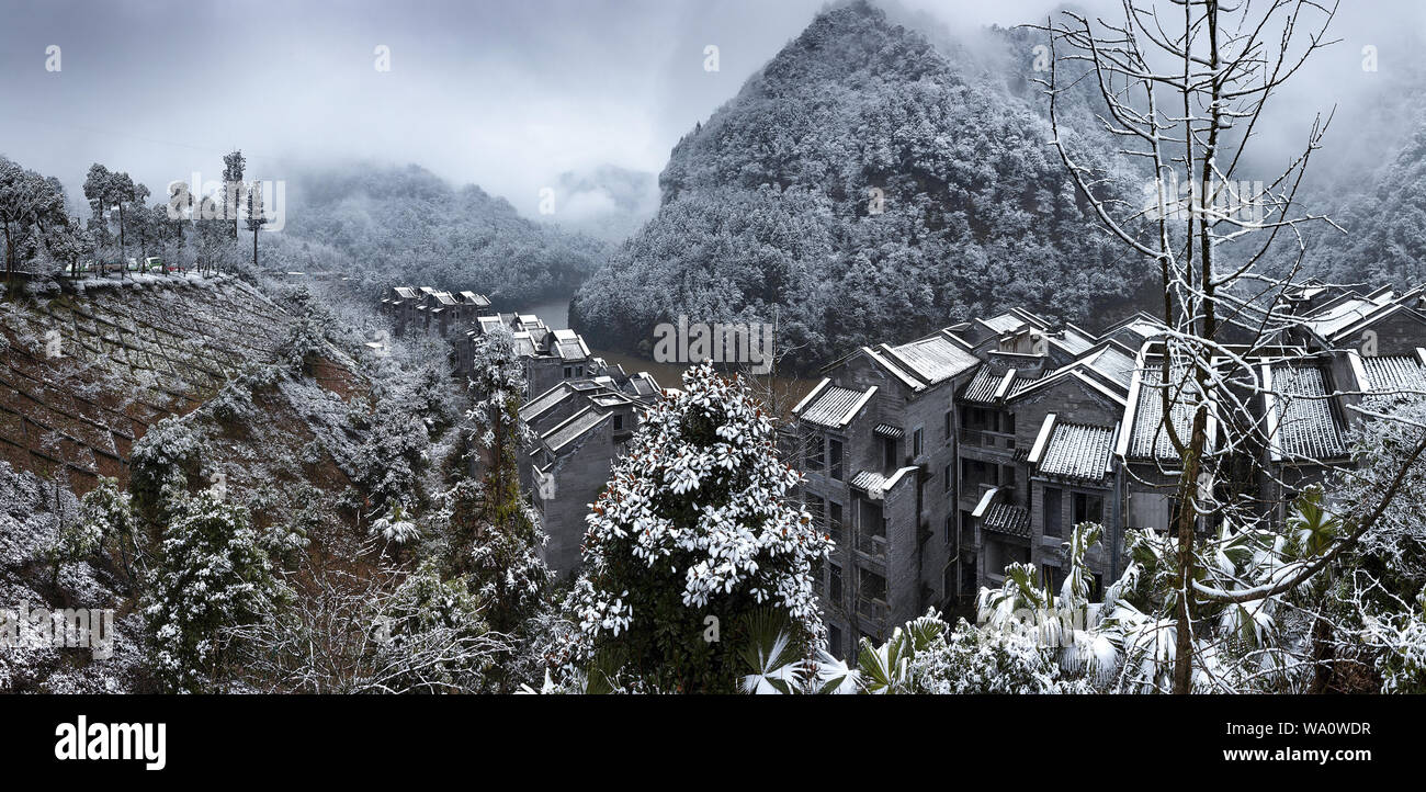 Chongqing mountain snow all around Stock Photo - Alamy
