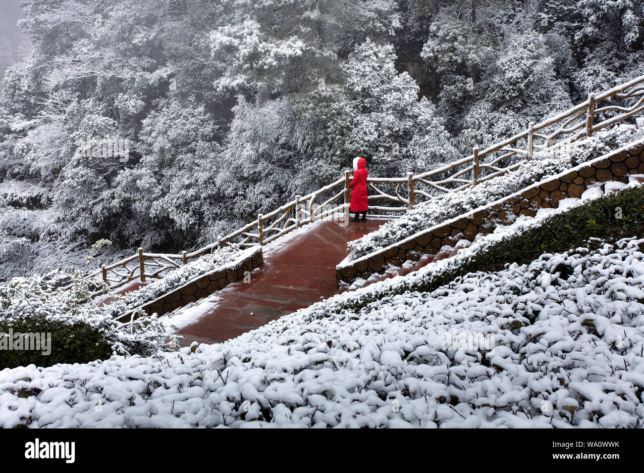 Chongqing mountain snow all around Stock Photo - Alamy