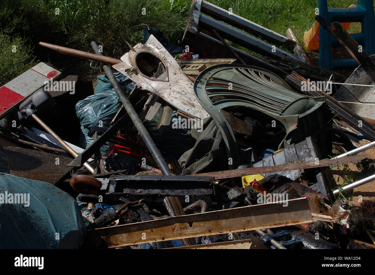 Clean rivers trust hi-res stock photography and images - Alamy
