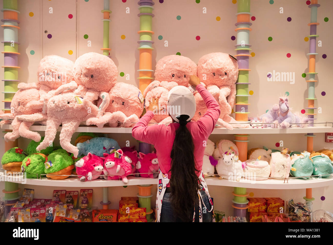 At «Sugar beach», sea animals and other sea piglets are a delight for ...