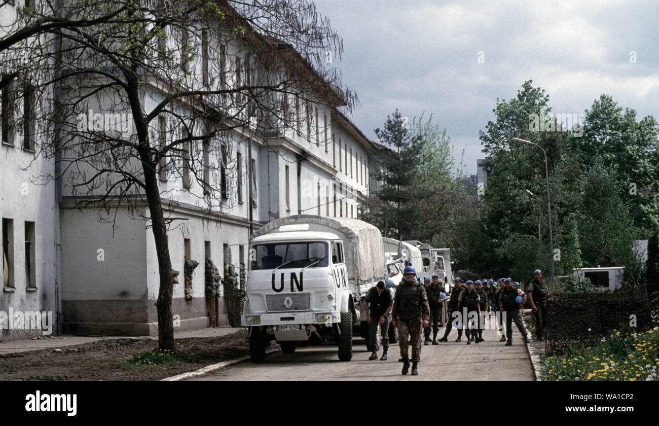 9th May 1993 During the Siege of Sarajevo: French soldiers prepare to ...