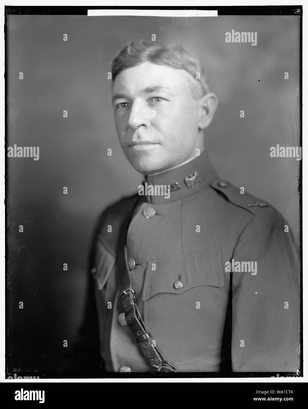 Colonel military service hi-res stock photography and images - Alamy