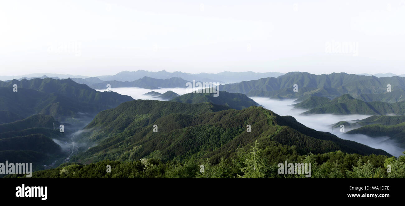 Henan funiu scenery Stock Photo - Alamy