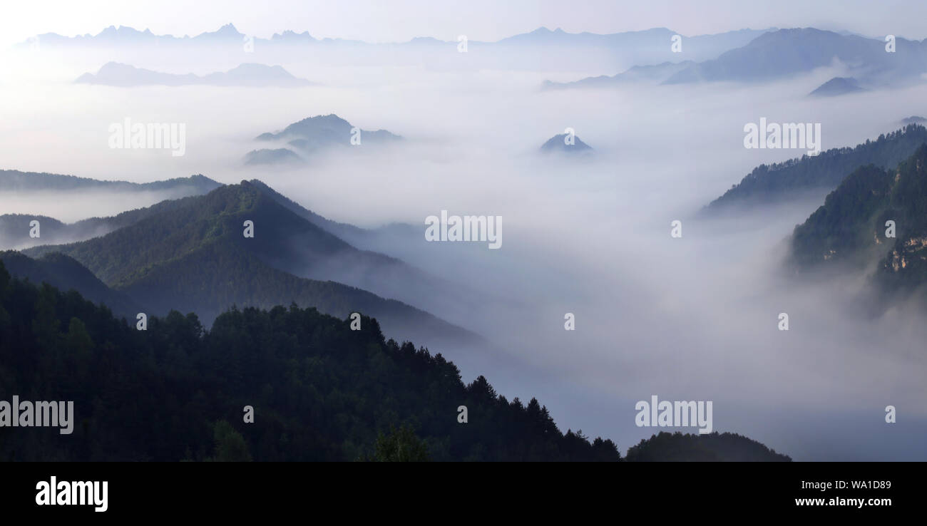 Henan funiu scenery Stock Photo - Alamy
