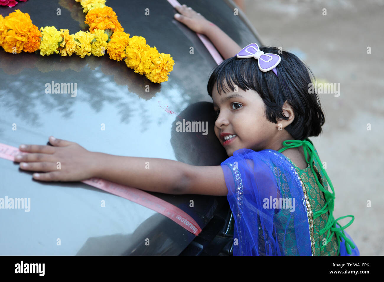 Adoring smile hi-res stock photography and images - Alamy